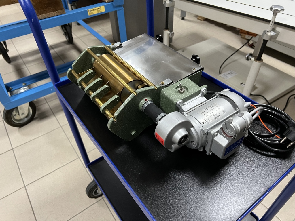 Sumbel Enano 150 gluing machine - Lidograf printing machines