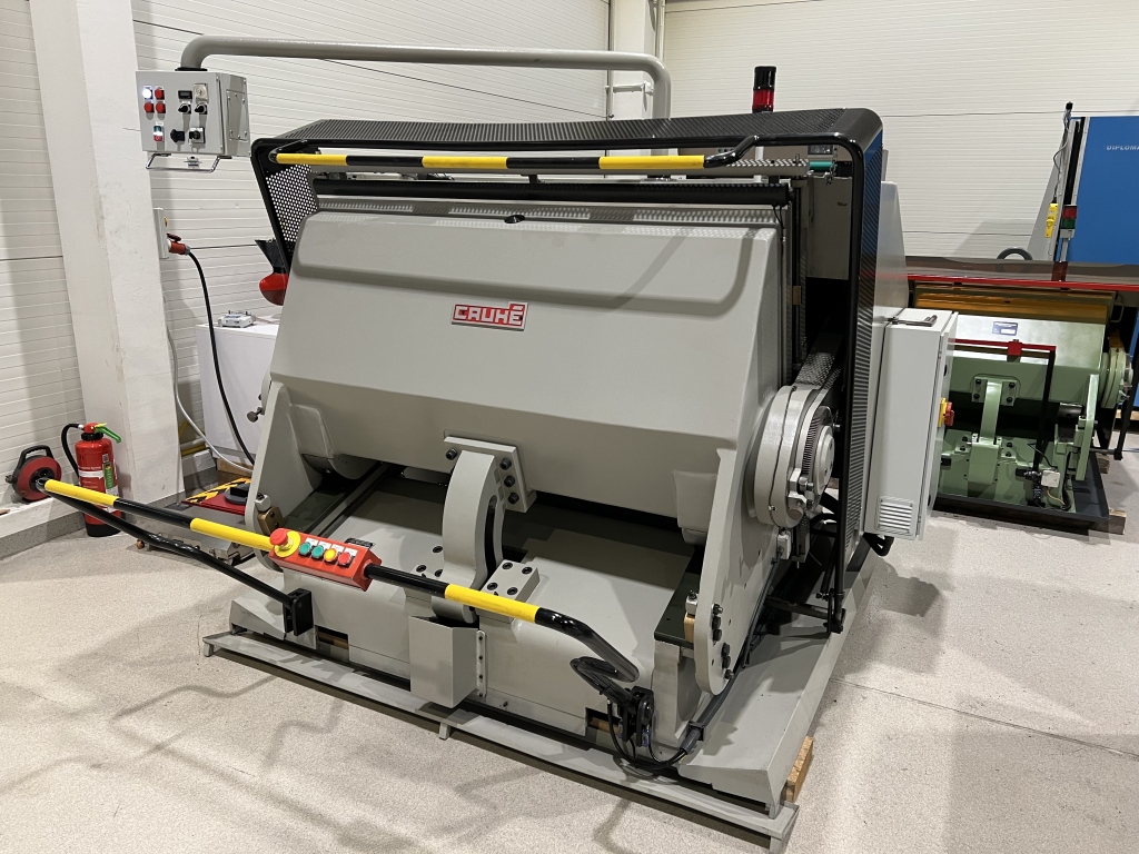 Cauhe IVA 120×160 die-cutter - Lidograf printing machines
