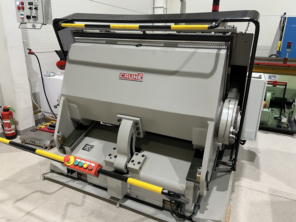 Cauhe IVA 120×160 die-cutter - Lidograf printing machines