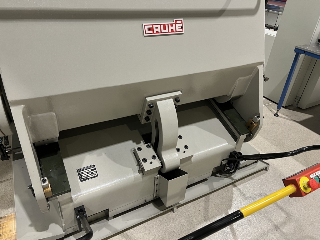 Cauhe IVA 120×160 die-cutter - Lidograf printing machines
