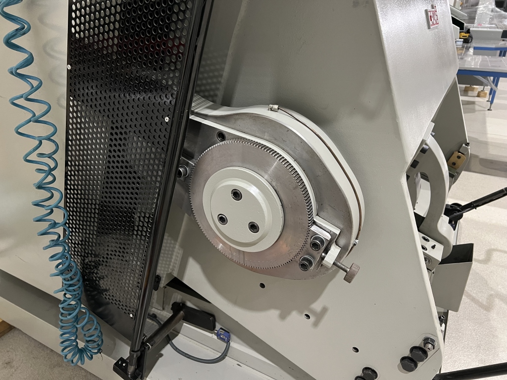 Cauhe IVA 120×160 die-cutter - Lidograf printing machines